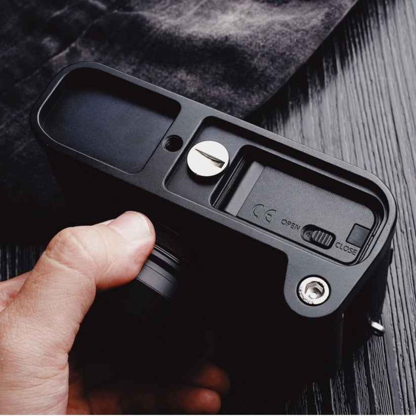 Fujifilm X100F Handgrip (x100f) - Comfort, Balance, Handling