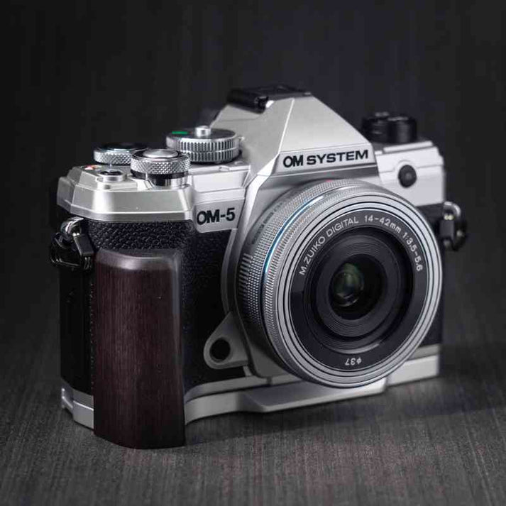 Olympus OM5 Grip Wood YW Design
