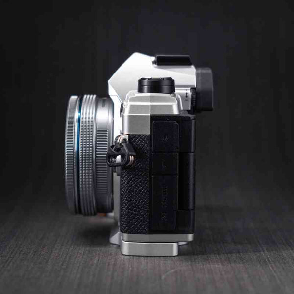 Olympus OM5 Grip Wood YW Design
