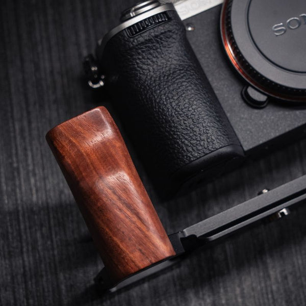 Sony A7C2 A7CR Grip YW Design 📷 Premium Wooden Camera Grip