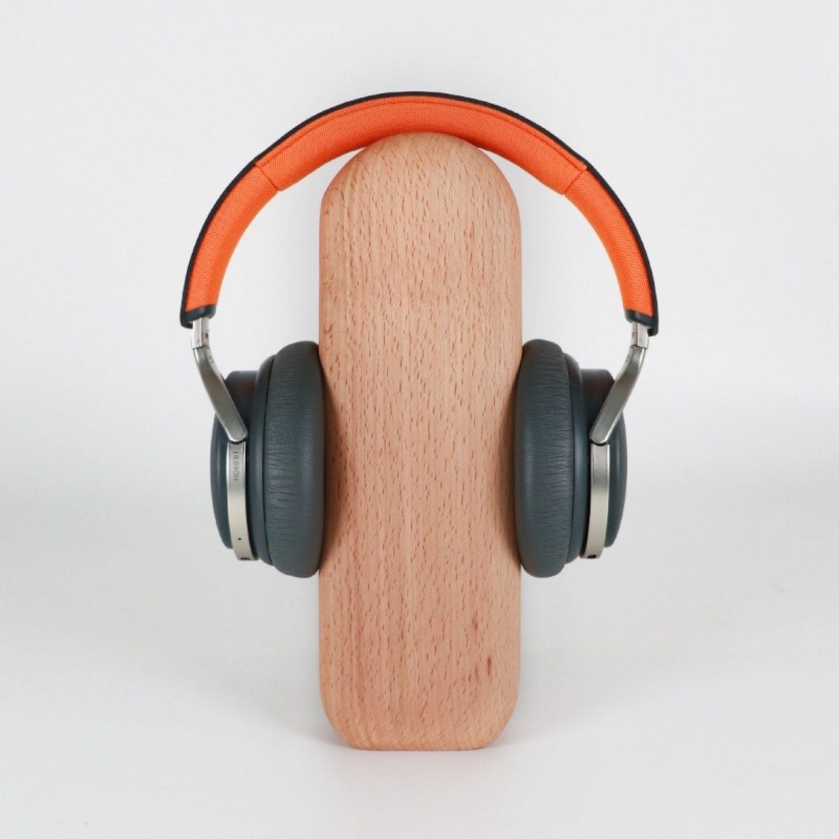 Premium Wooden Headphone Stand For AirPod Max Modern Design